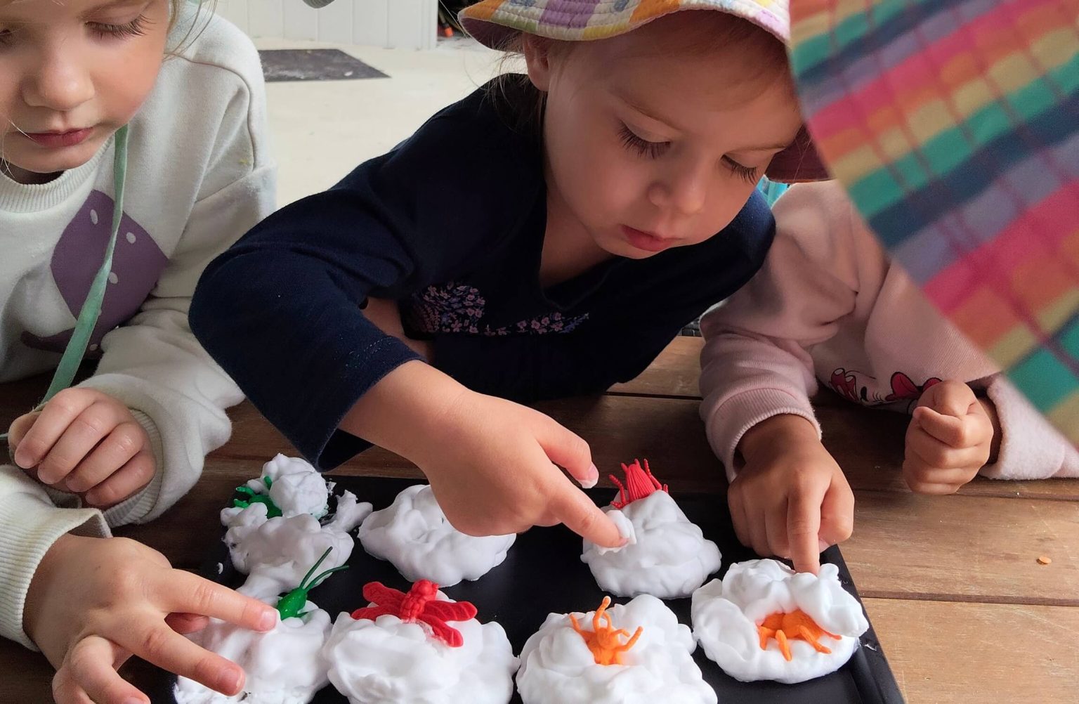 Simple Sensory Activities For Toddlers That Take 5 Minutes To Set Up ...